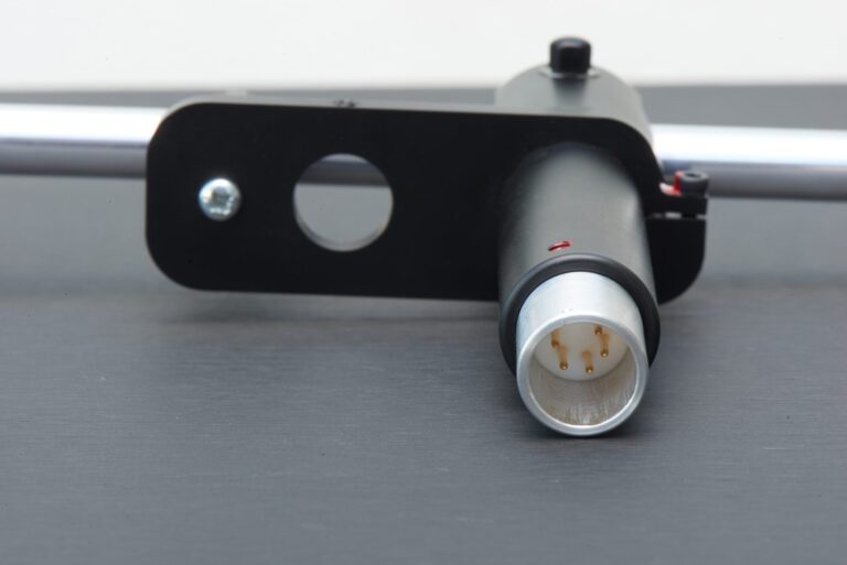 Thomas Schick - Schick Tonearm - Magenta Audio