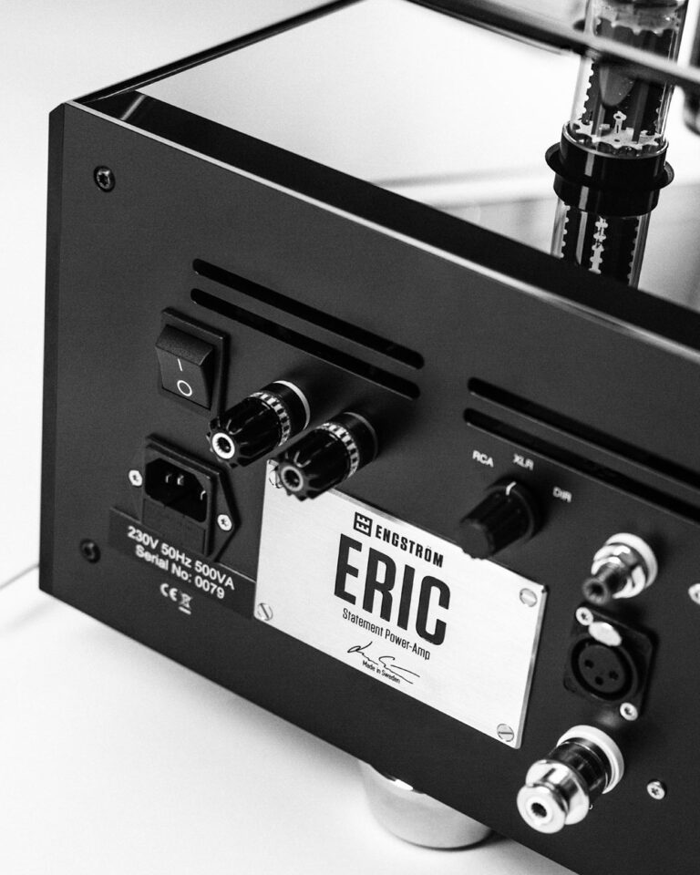 Engström ERIC ENCORE Power Amplifier - Magenta Audio